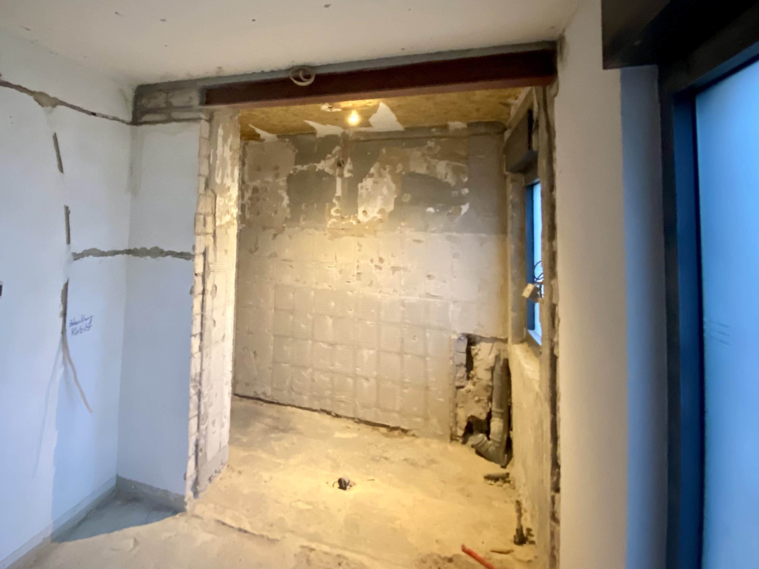 Cladding visible steel beams with wood (incl. lighting) - Pixelfriedhof